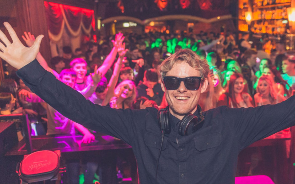 The Castle Late Night Venue | Night Clubs In Westport Mayo